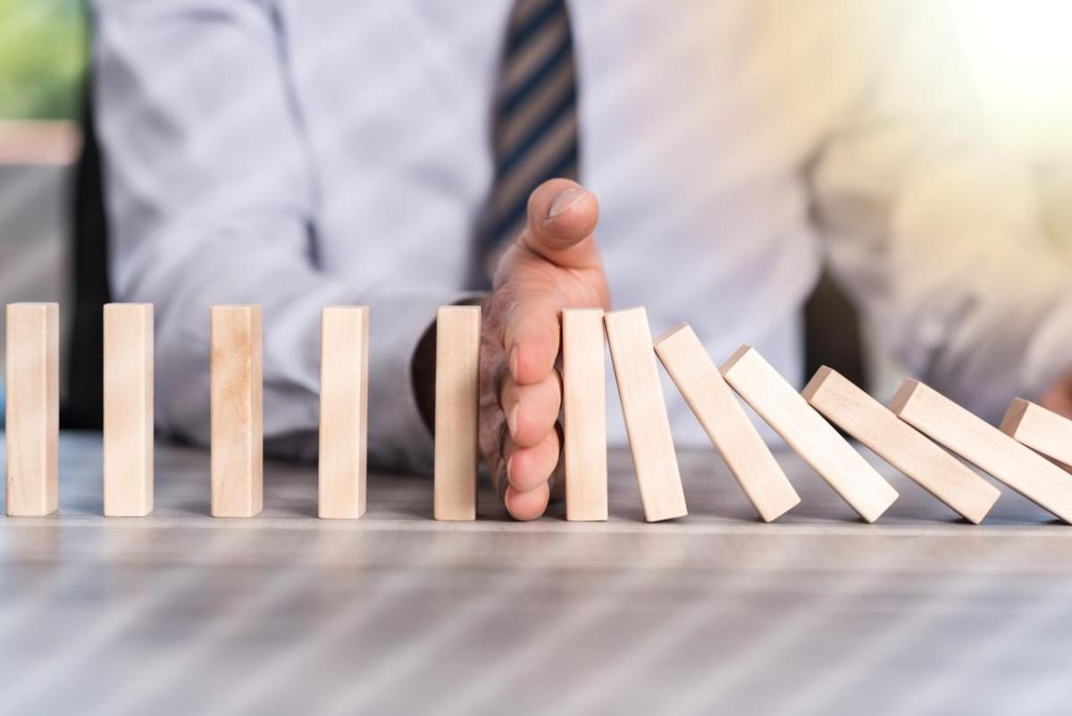 Risk Management vs. Compliance: Key Differences & Strategic